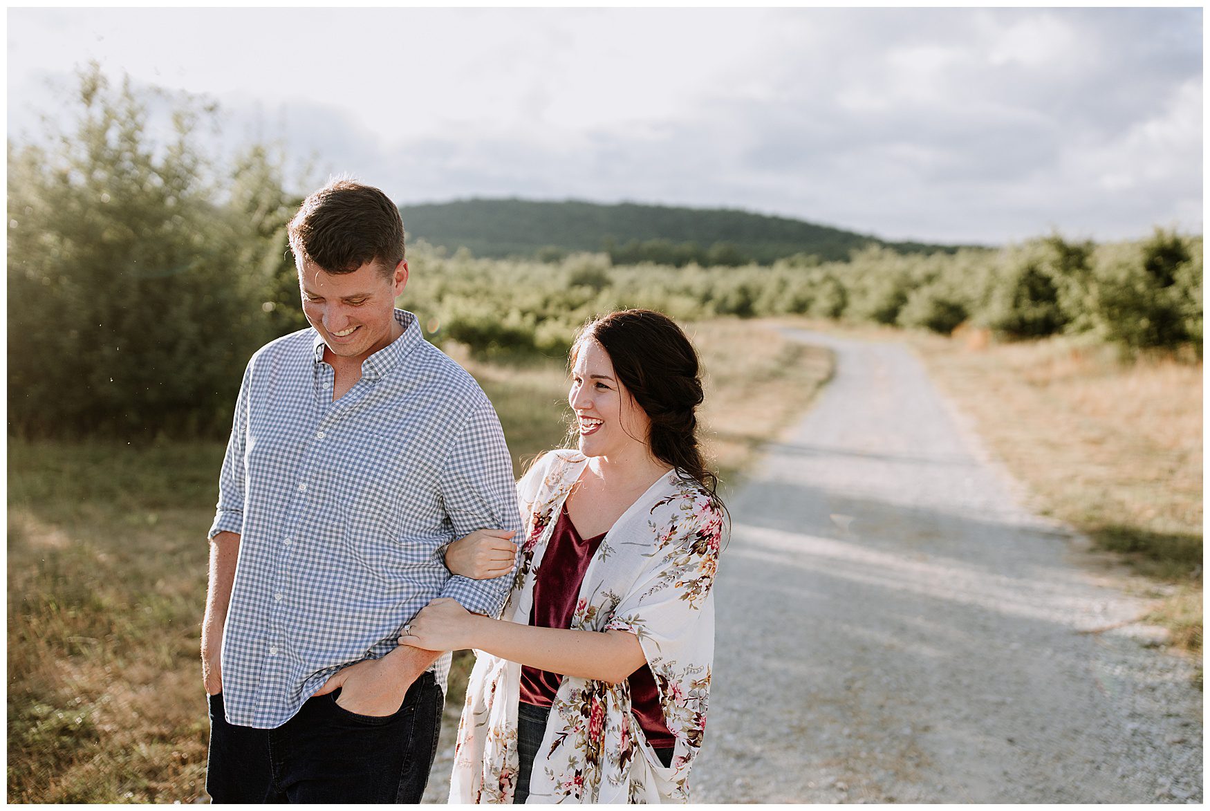 Jenn & James // Historic Round Barn Gettysburg, PA Engagement ...